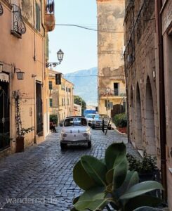 Terracina Sehenswürdigkeiten: Sonne, Strand und 2000 Jahre Geschichte